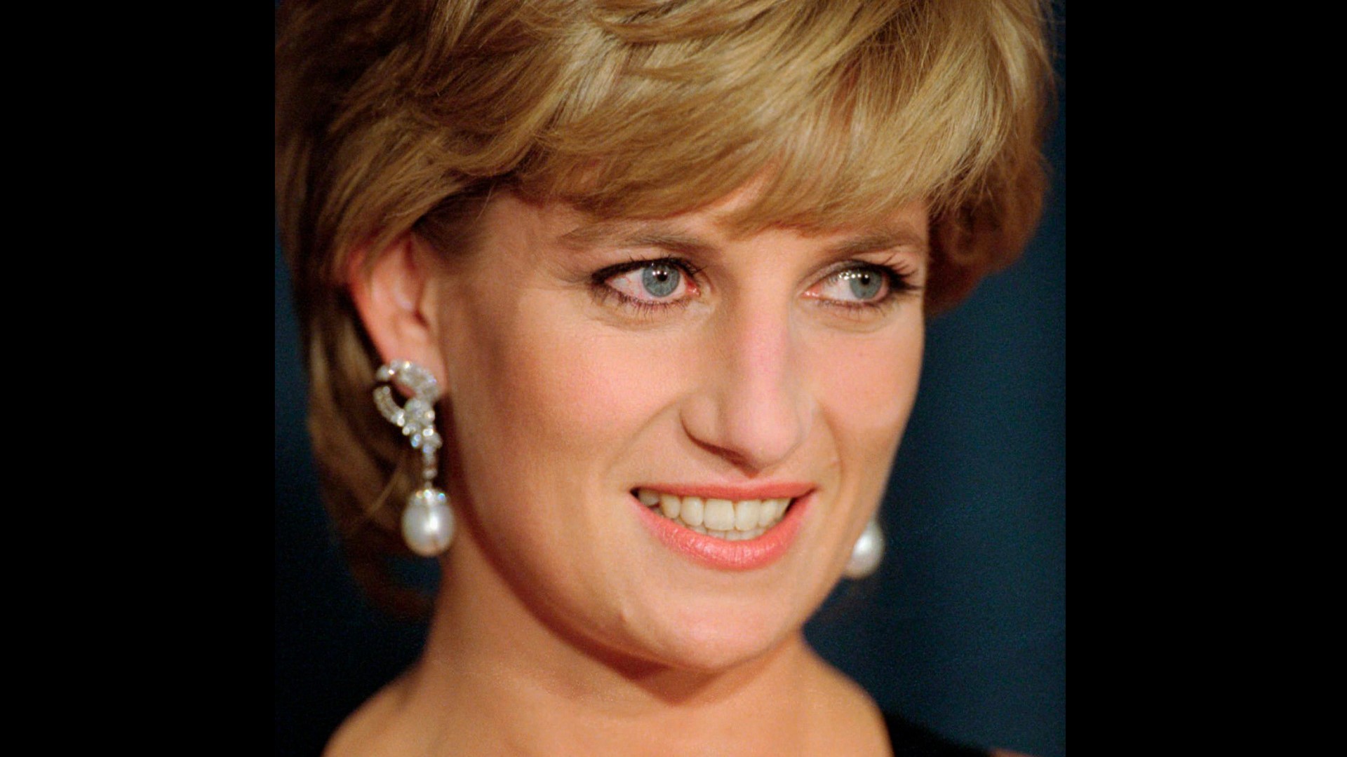 Fmr. News19 Anchor Nat Roers Has a New Book | wltx.com