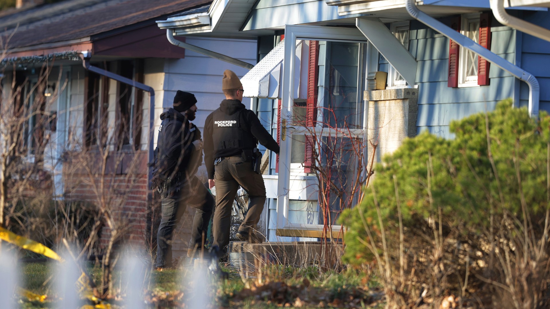 4 people killed and 7 wounded in stabbings in Rockford, Ill. | wltx.com