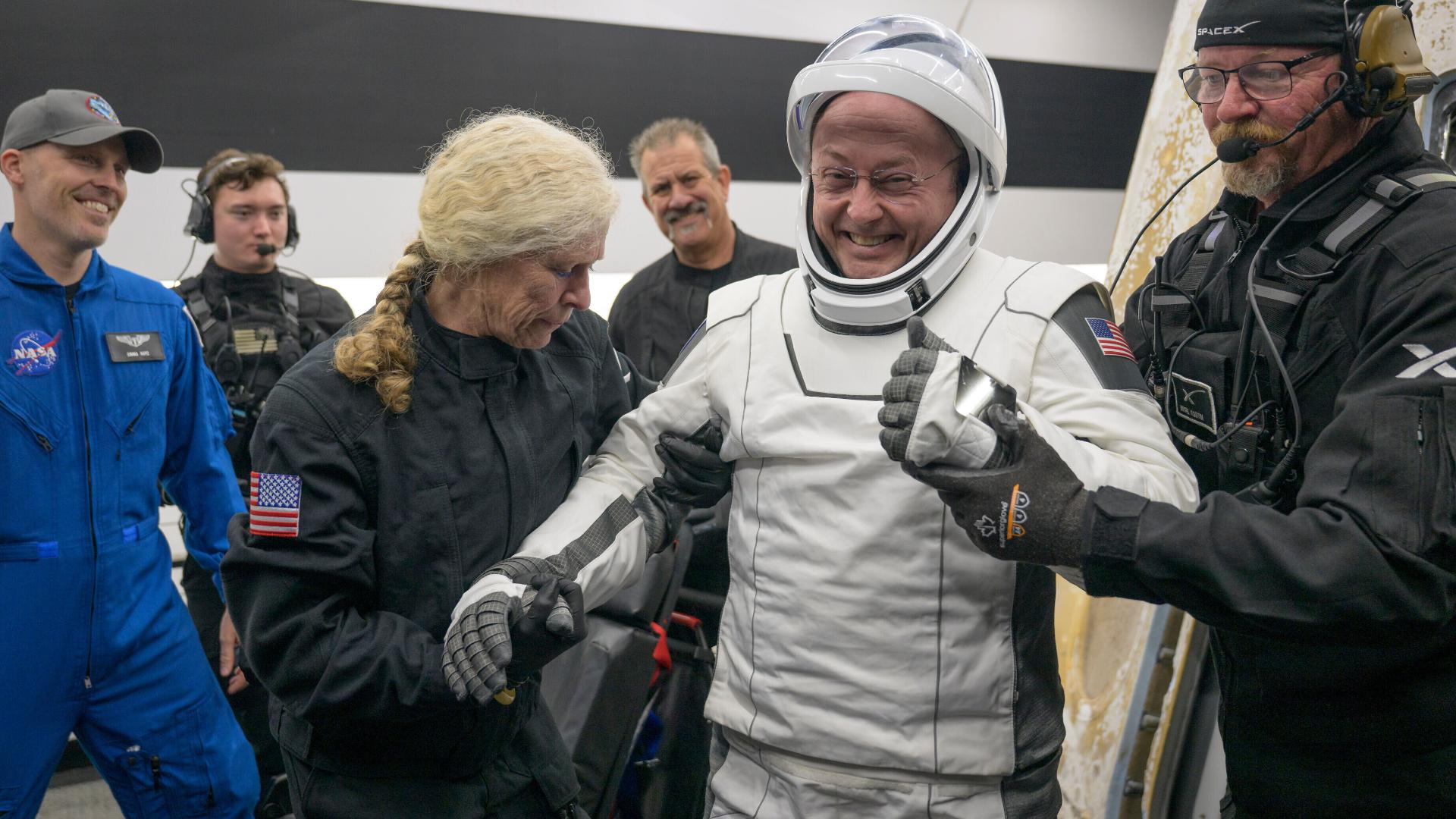 NASA astronaut details medical issue that cut ISS mission short | wltx.com