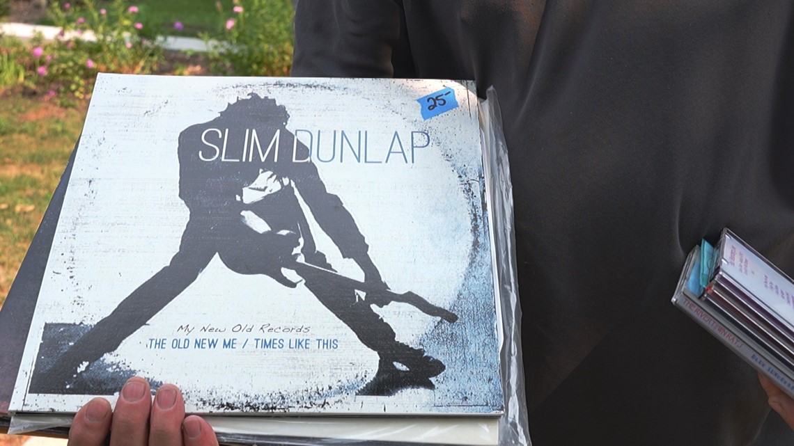 Estate sale scheduled for The Replacements guitarist Slim Dunlap | wltx.com