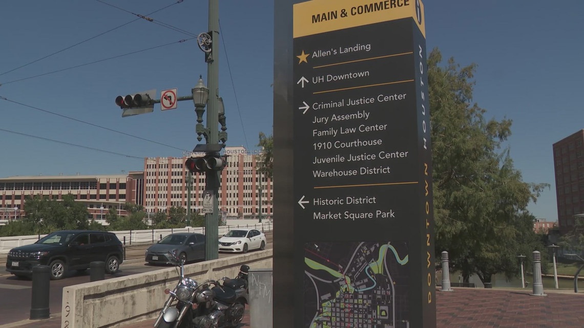 Downtown Houston residents tired of poop in public places | wltx.com