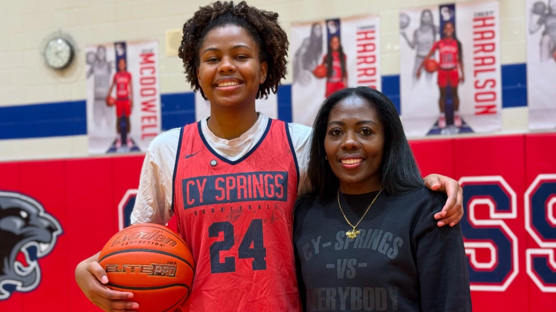 Cypress Springs’ Ayla McDowell named McDonald's All-American | wltx.com
