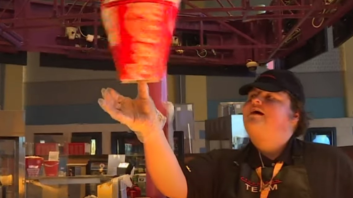 Corpus Christi theater 'Popcorn Guy' goes viral on TikTok | wltx.com