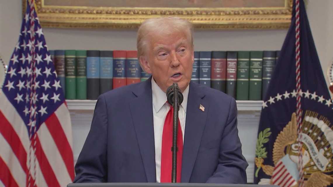 Trump warns he'll adjourn Congress to make recess appointments | wltx.com