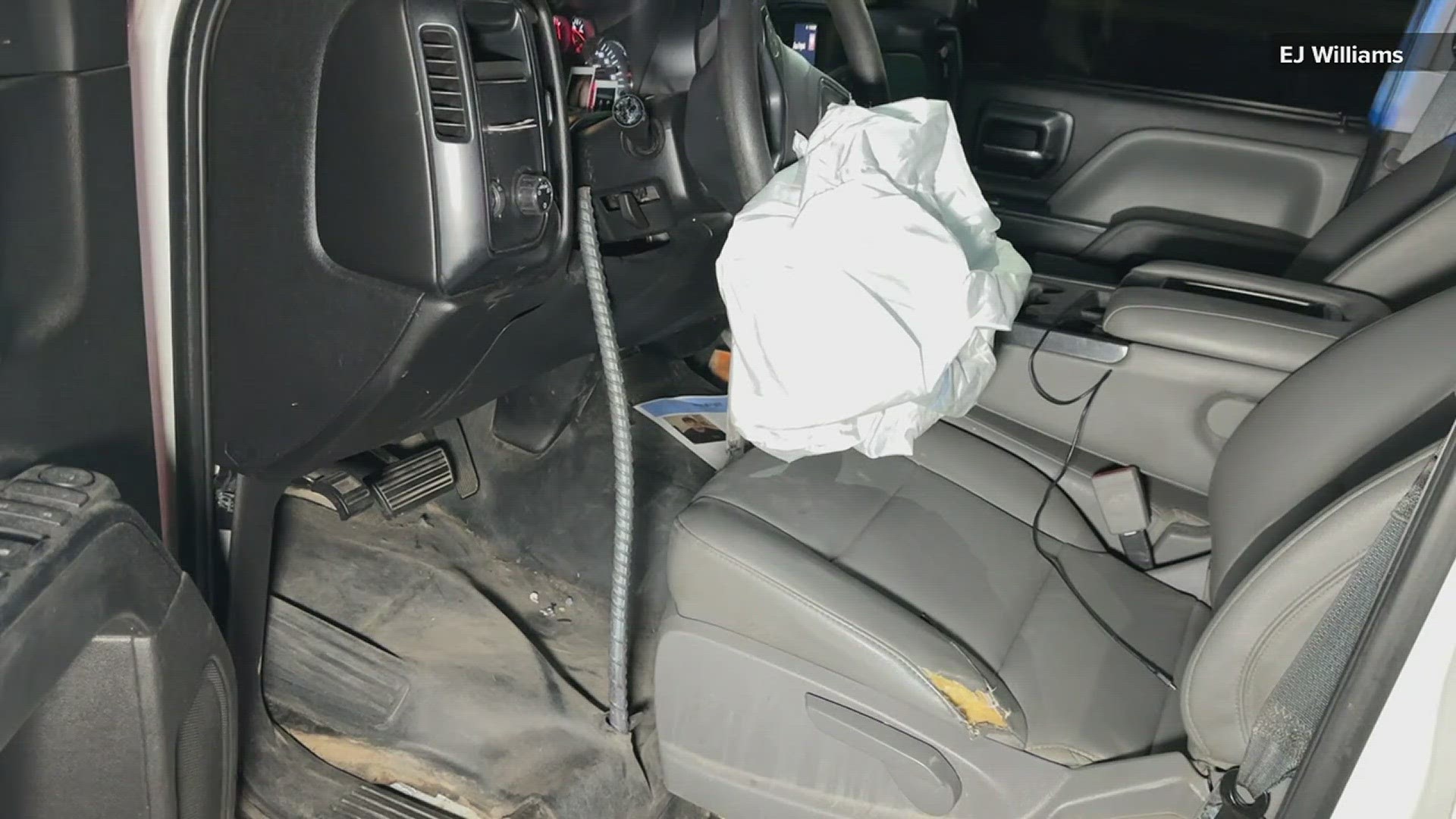 Driver avoids injury after pick-up impaled on rebar | wltx.com