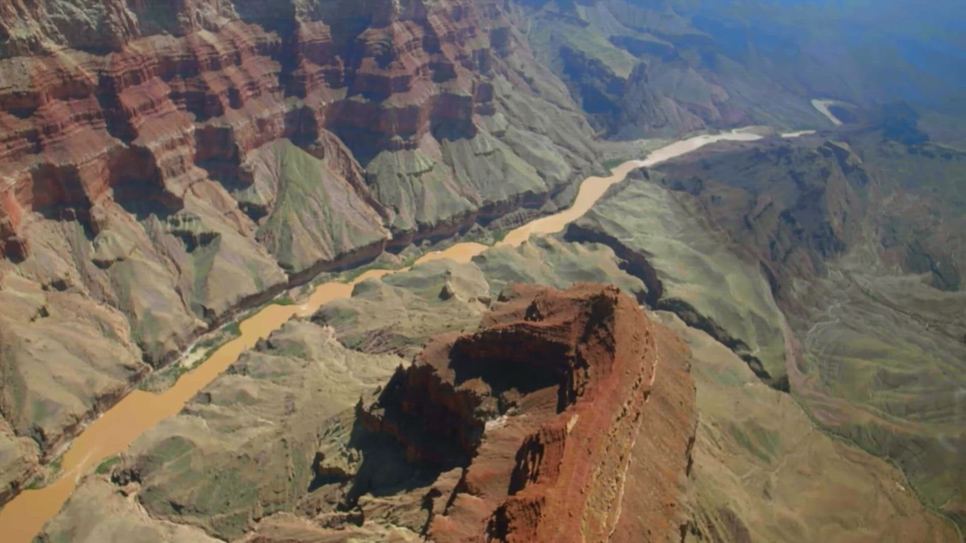 An 18-year-old set out on a Grand Canyon day hike. He didn't make it ...