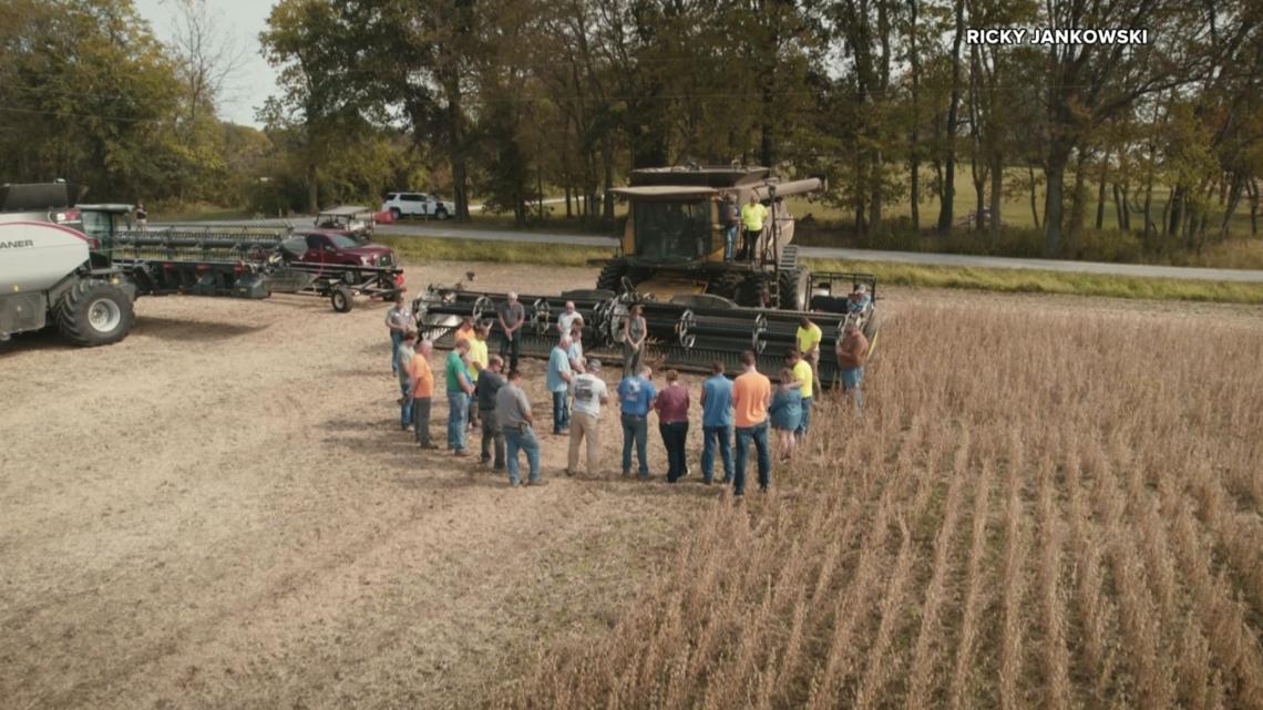 Clinton County farmers unite to harvest crops after tragic loss | wltx.com