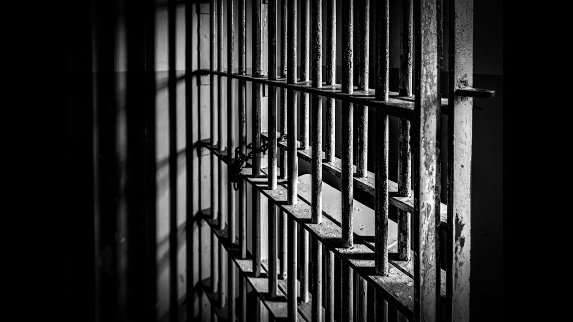 Maximum security inmates take over Tucker unit, officers inside | wltx.com