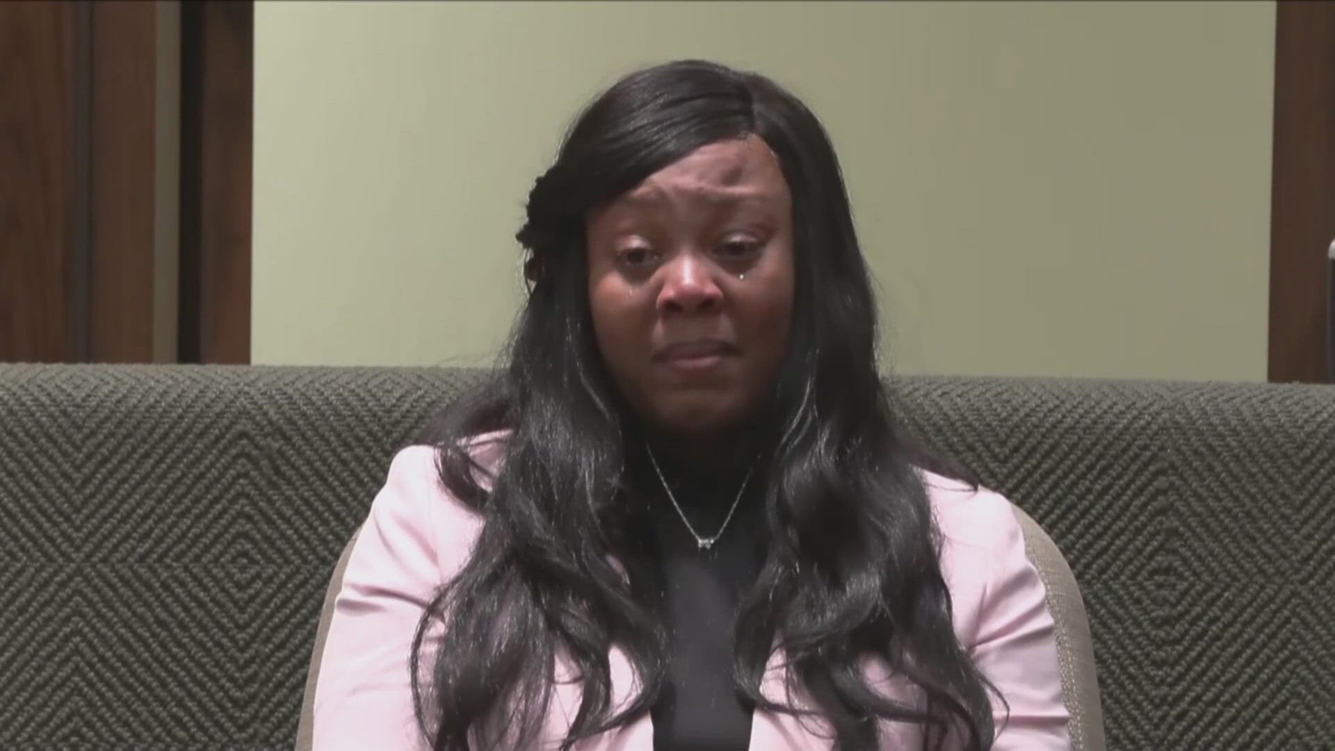 'I'm so very sorry:' Woman accused of killing pastor testifies about ...