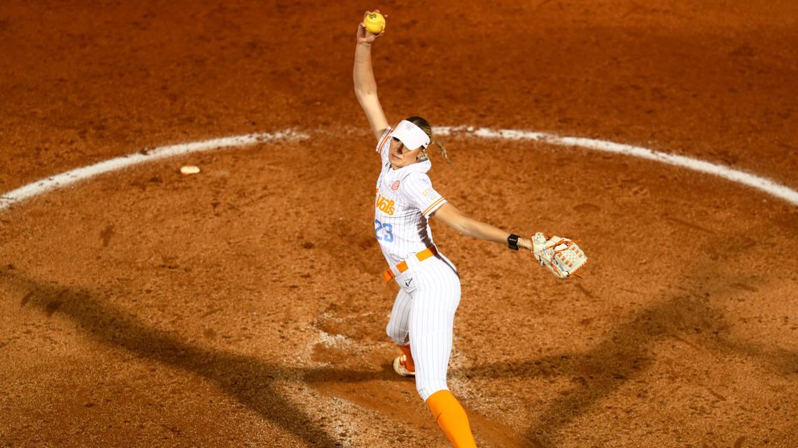 Karlyn Pickens sets softball pitch speed record Saturday in Knoxville ...