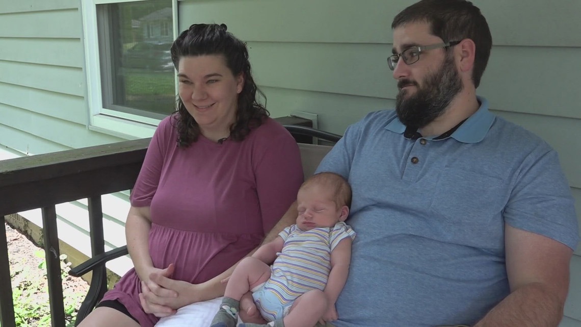 Baby born from 30-year-old frozen embryo sets new record | wltx.com