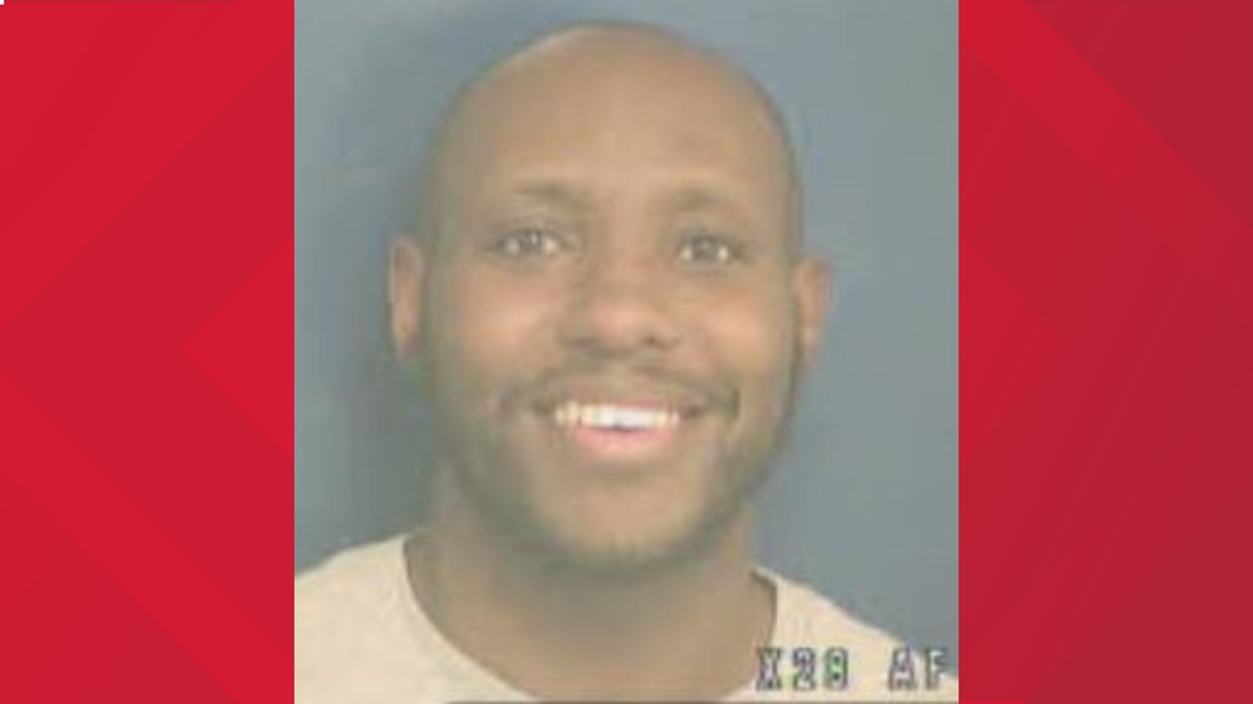 Former AAU basketball coach gets $250K bond for human trafficking ...