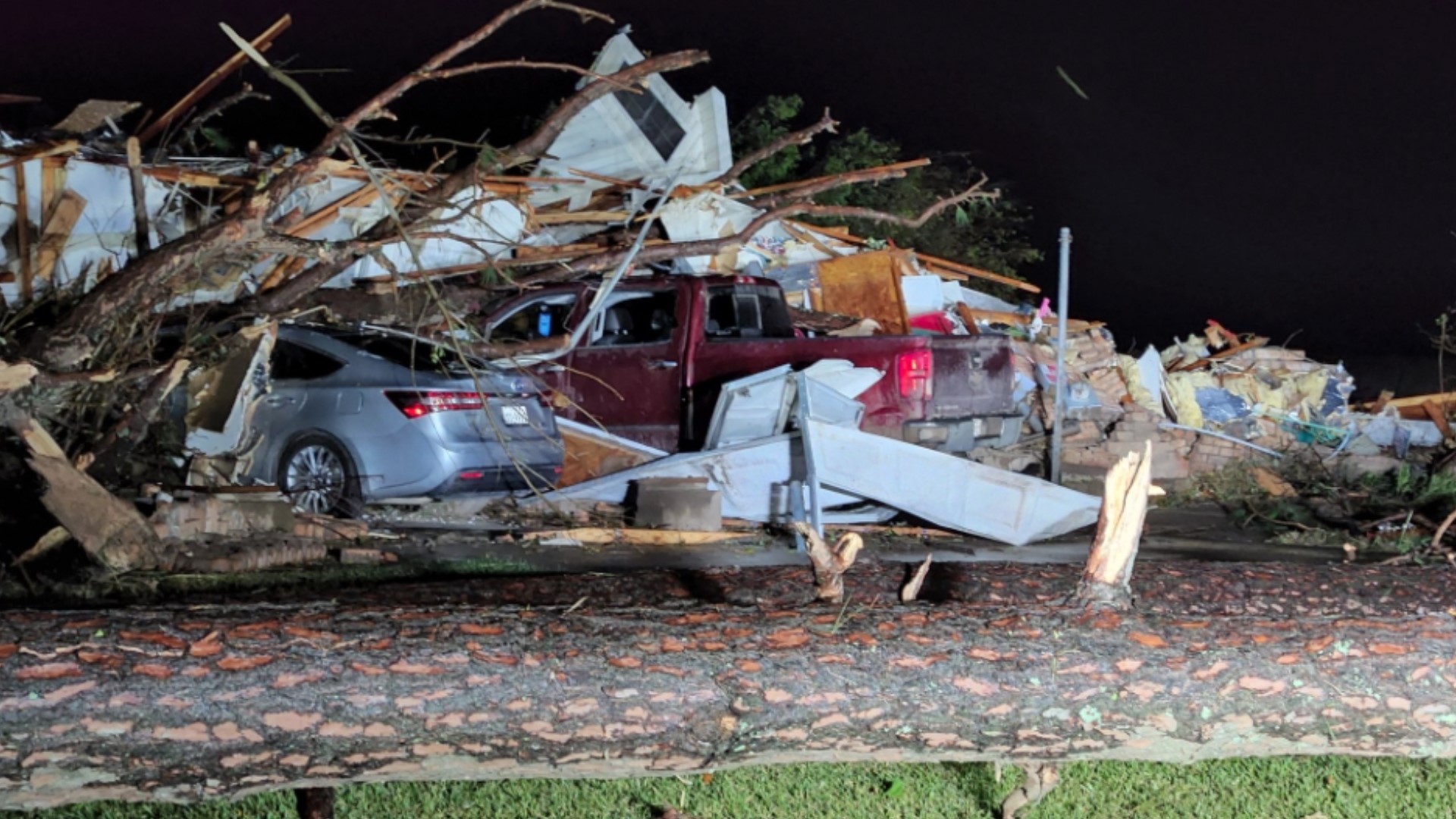 Paris, Texas tornado: Shelter opens for those impacted by storms | wltx.com