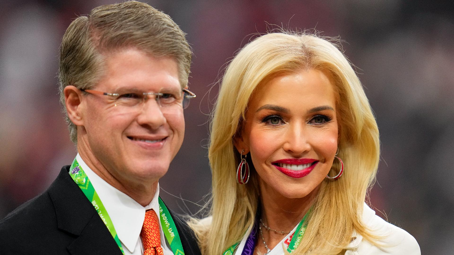 Ava Hunt's viral SMU dorm move-in | wltx.com