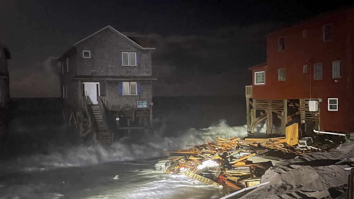 A second house collapses into ocean | Outer Banks, NC | wltx.com