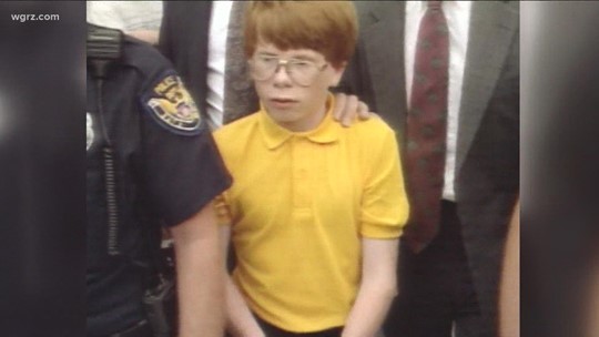 Eric Smith paroled 28 years after murder of Derrick Robie | wltx.com