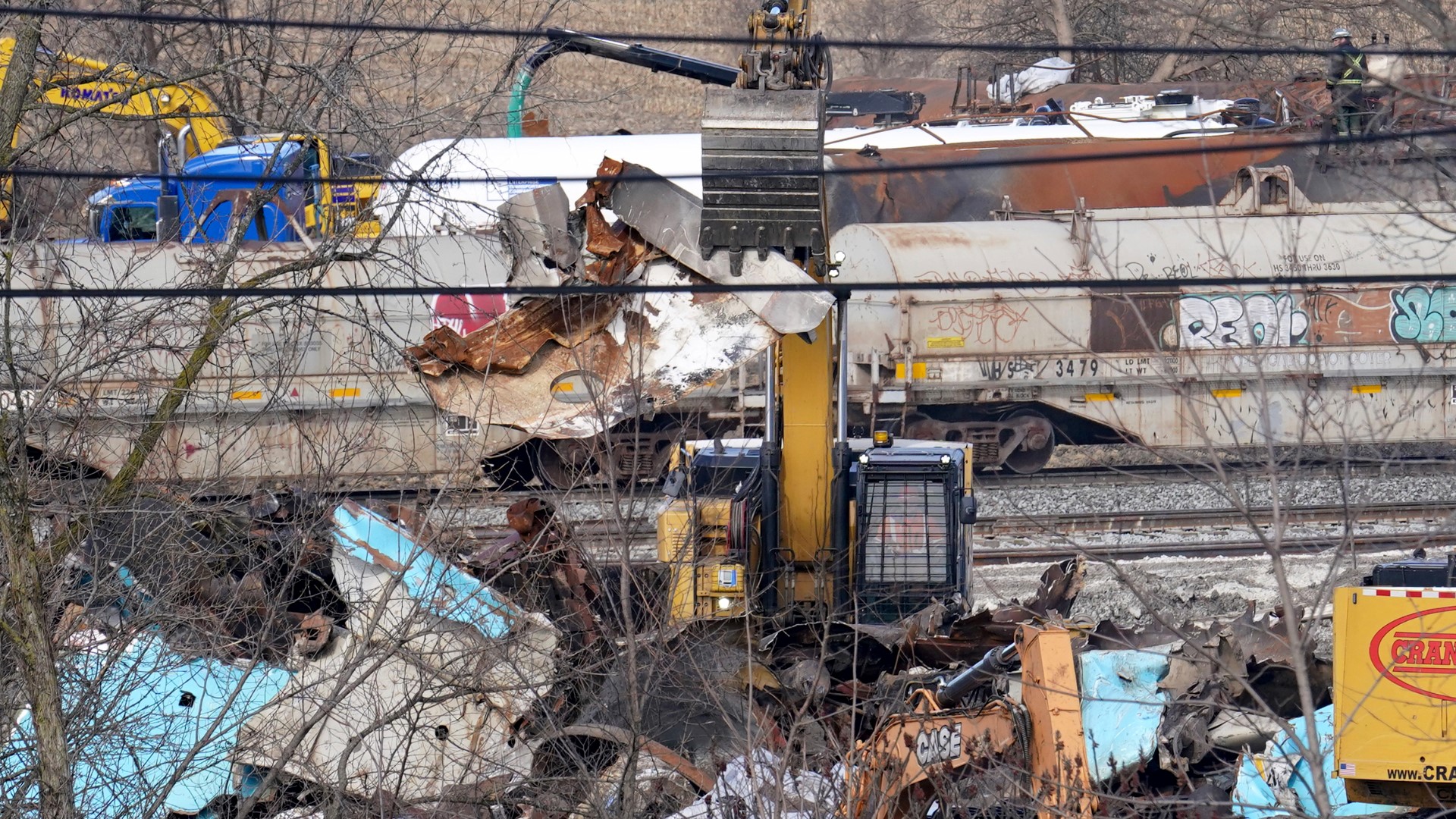 Rail union head says East Palestine workers are falling ill | wltx.com