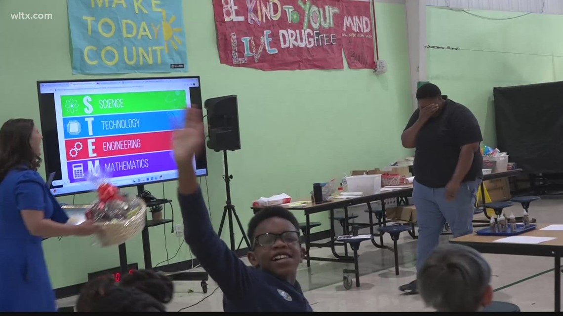 Teacher of the Week: Devin Riley | wltx.com