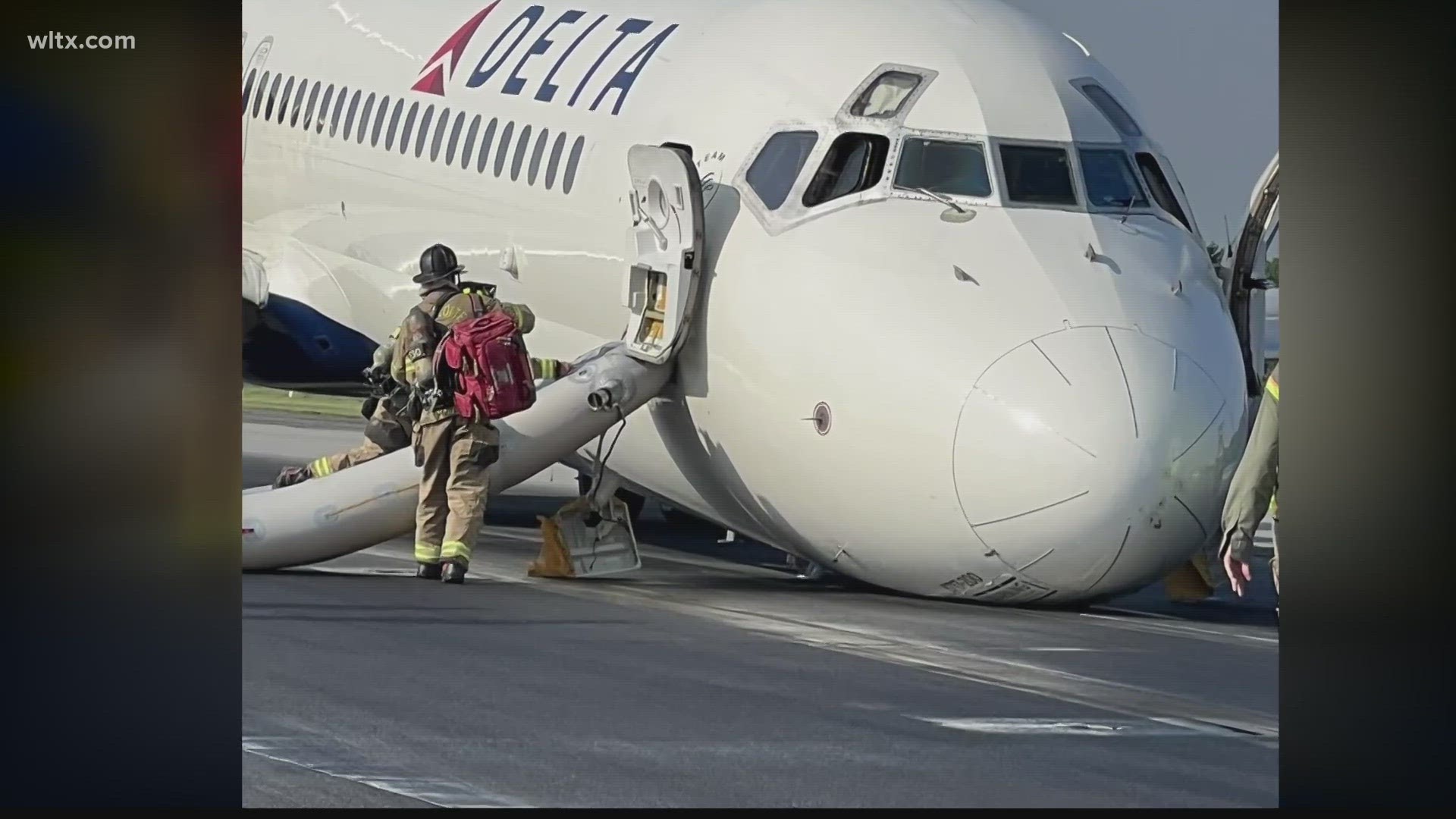 Delta Air Lines flight lands without nose gear at CLT airport | wltx.com
