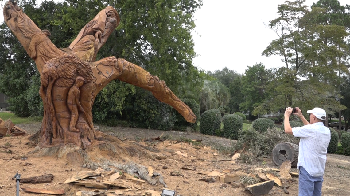 Santee golf club turns dying historic tree into sculpture | wltx.com