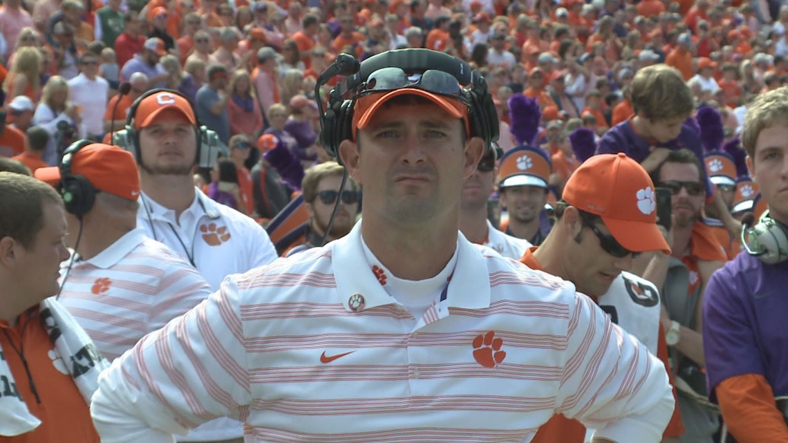 Clemson's Jeff Scott Is A Broyles Award Finalist | wltx.com