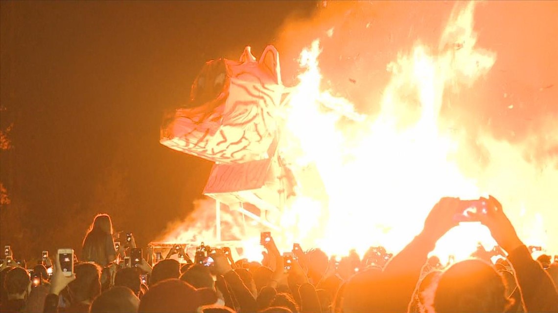 PHOTOS: USC's Tiger Burn | wltx.com