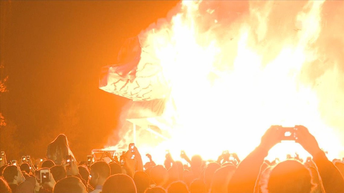 PHOTOS: USC's Tiger Burn | wltx.com