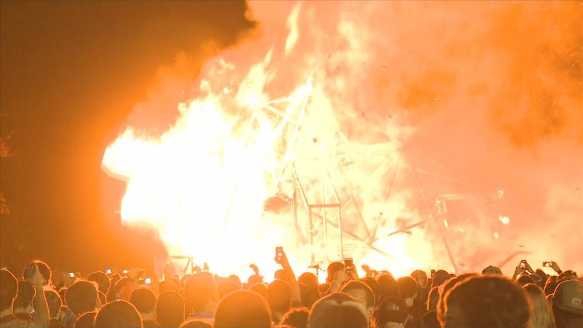 PHOTOS: USC's Tiger Burn | wltx.com