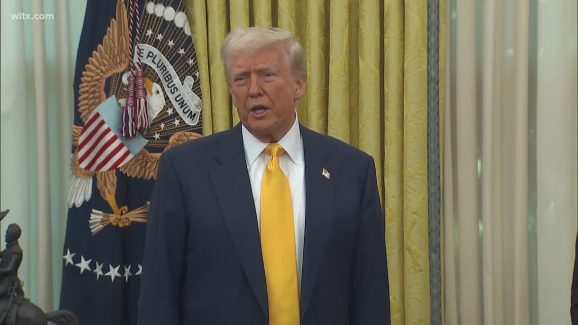 Trump administration considers moving USPS under Commerce Dept. | wltx.com