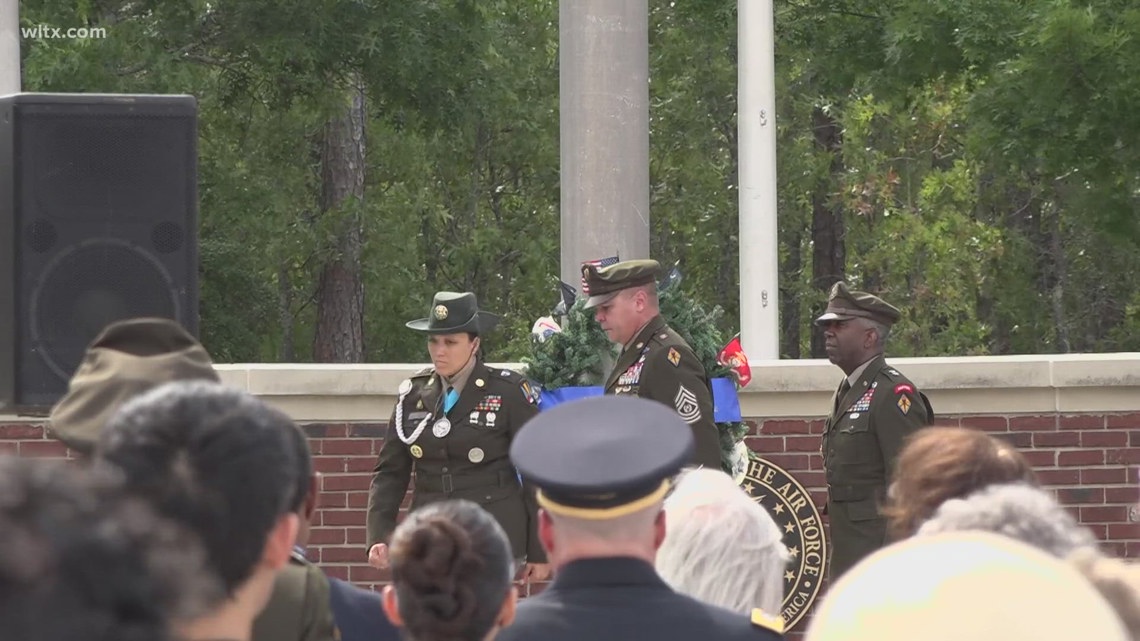 Wreath laid at Fort Jackson National Cemetery on Memorial Day | wltx.com