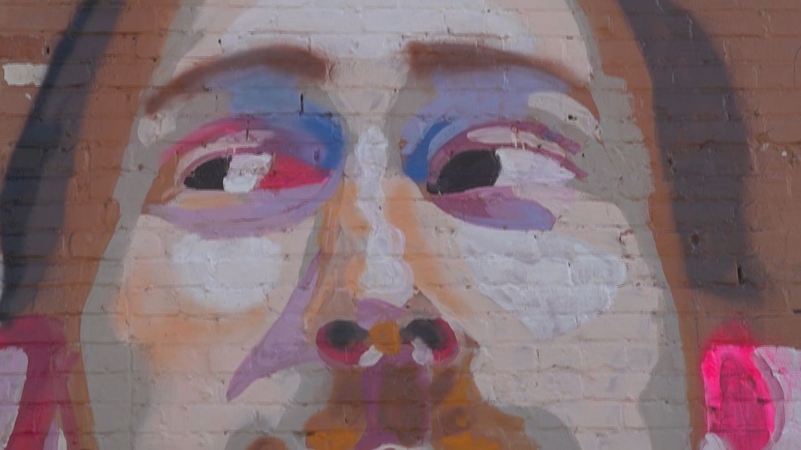 Mural painted in honor of late Columbia musician | wltx.com