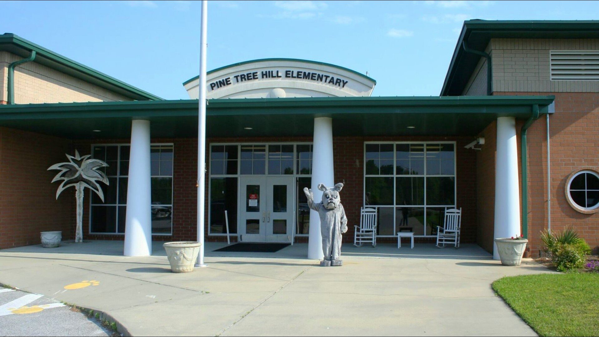 Kershaw County Elementary School Evacuated Due to Odor | wltx.com