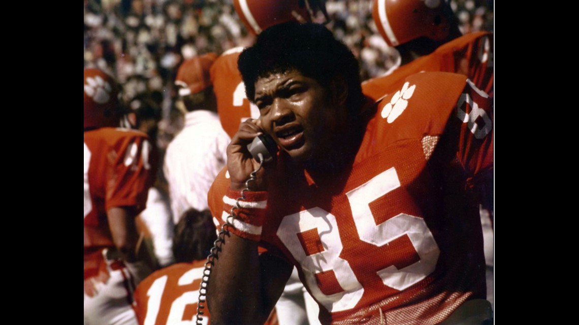 Clemson Great Bennie Cunningham Passes Away | wltx.com