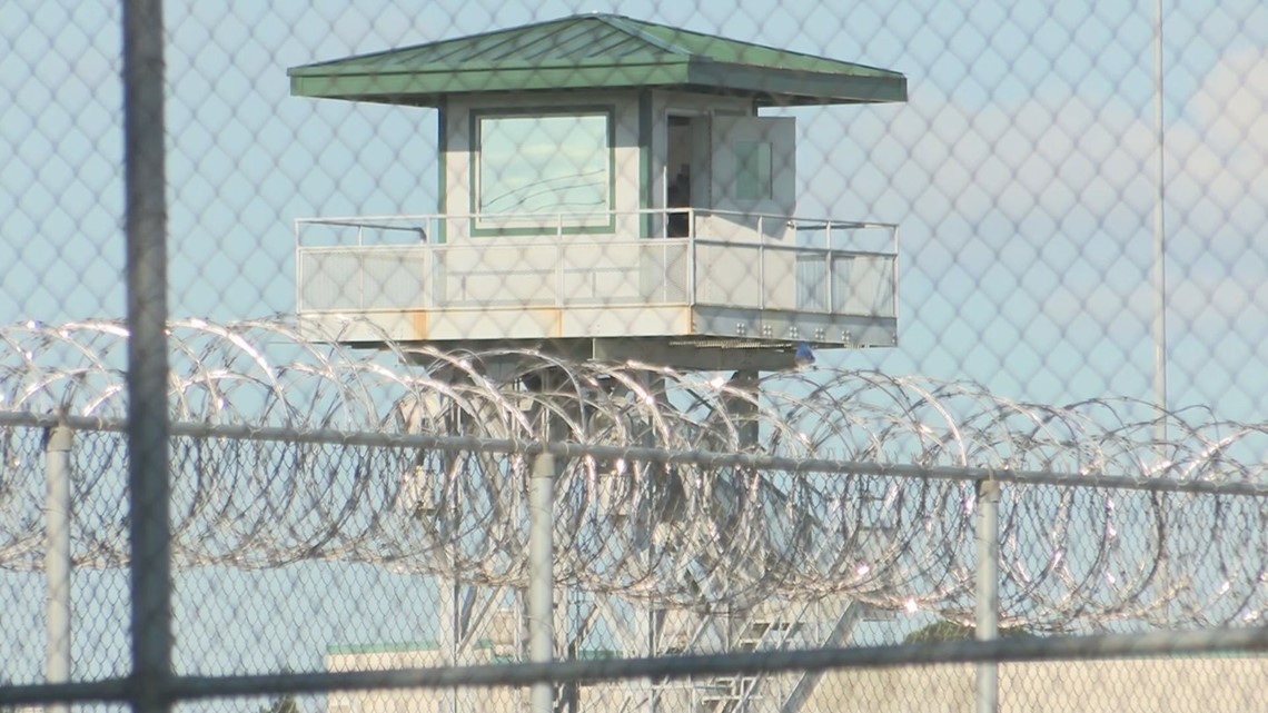 SC Prison Employees Brought Cell Phones, Drugs, Burgers to Inmates ...