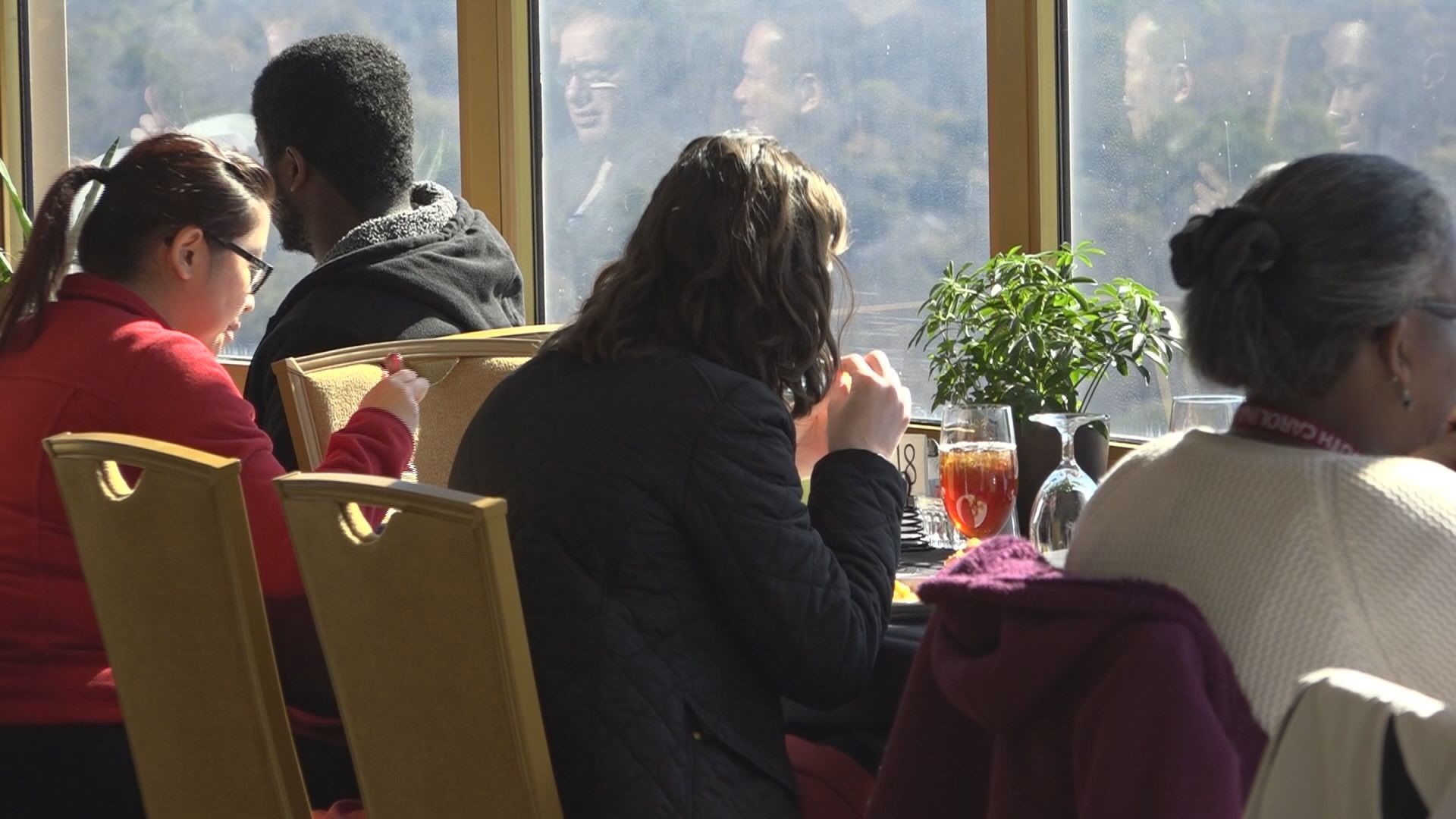 Sky-High, Spinning Restaurant Gives Columbia Diners a Great View | wltx.com