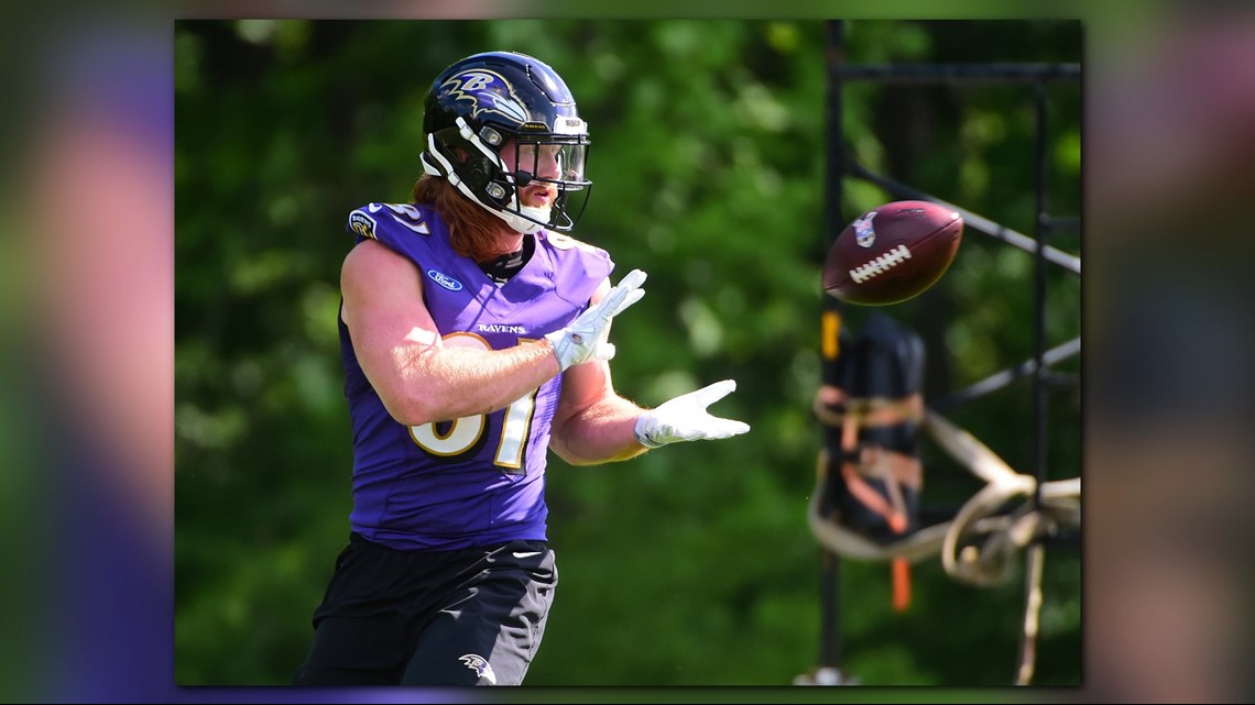 Hayden Hurst Signs His Rookie Contract With The Ravens | wltx.com