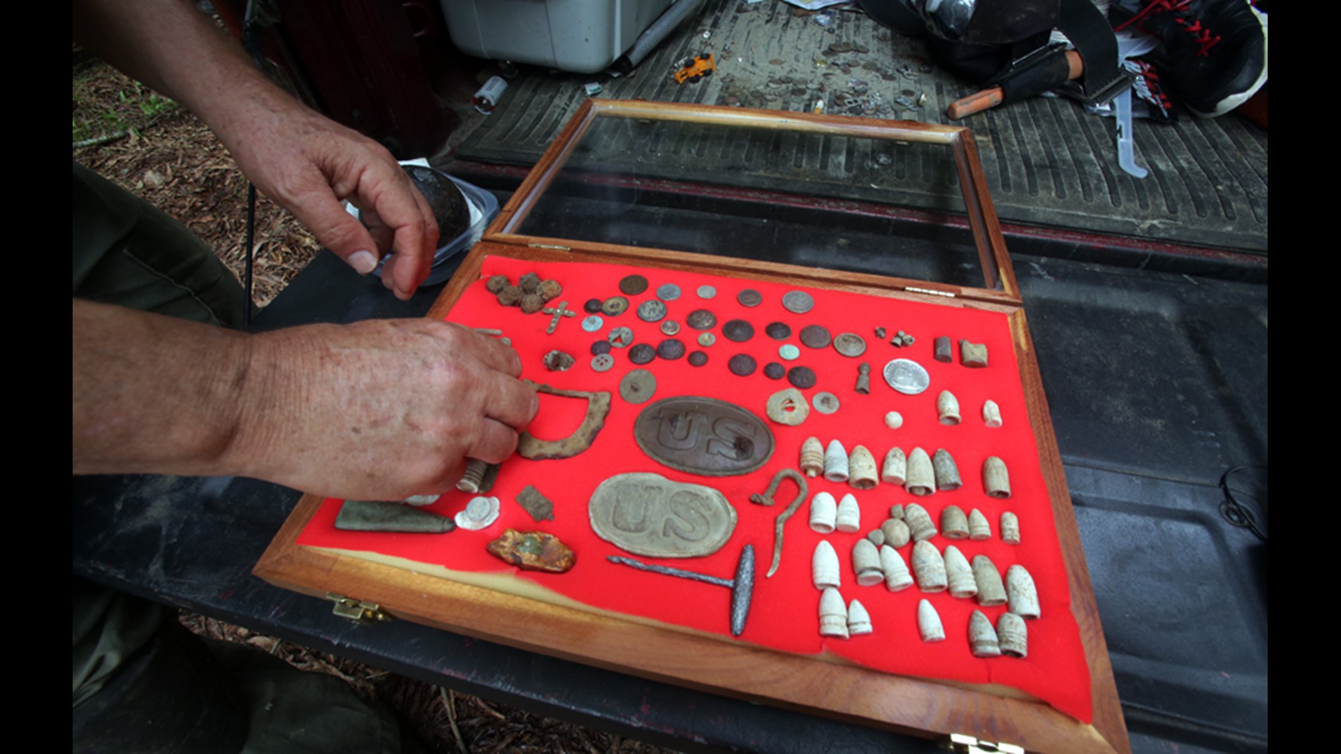 'I was hooked.' SC treasure hunters find hidden secrets in the ground ...