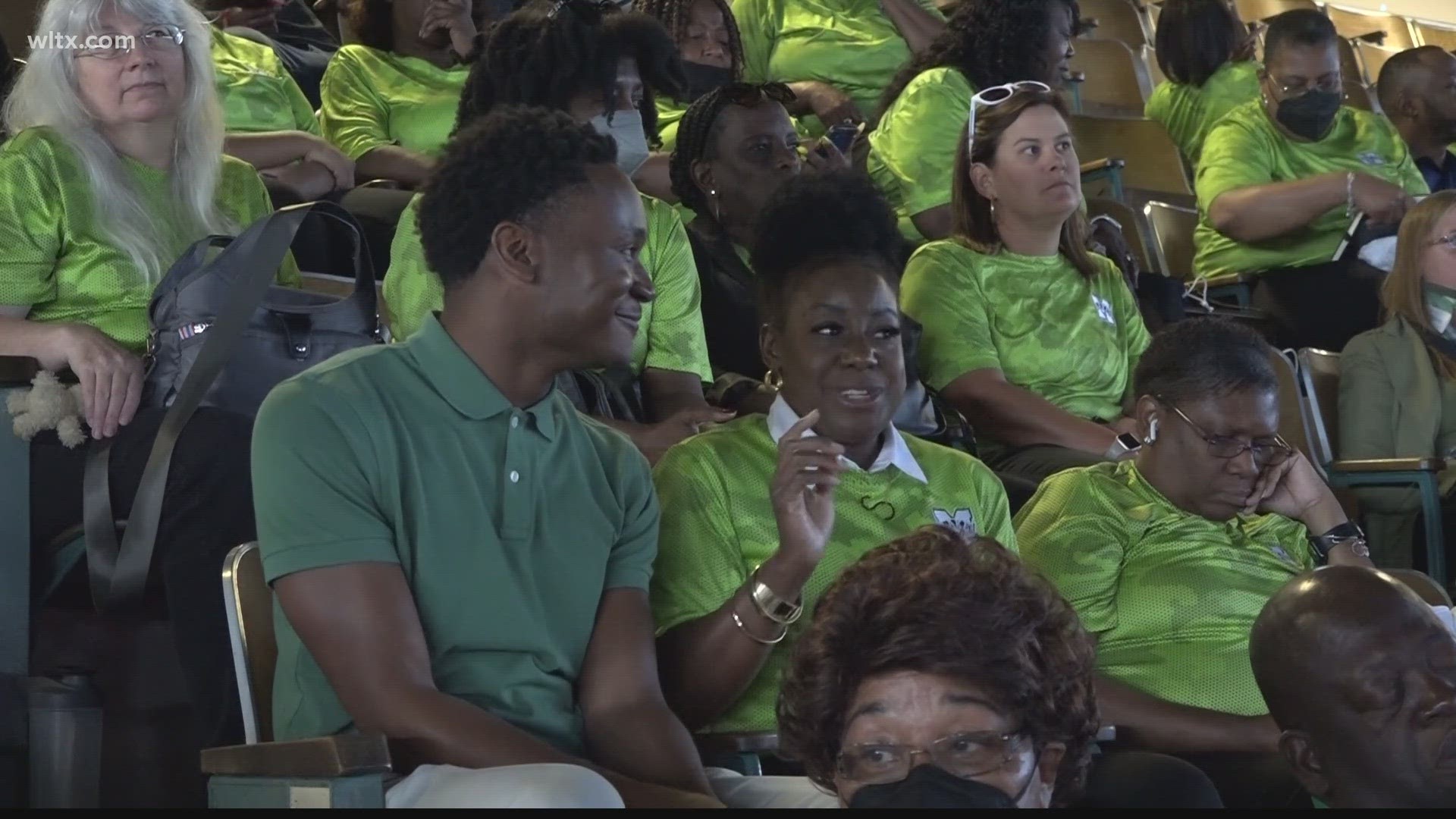 Teacher of the Year returns to Lake Marion High school | wltx.com