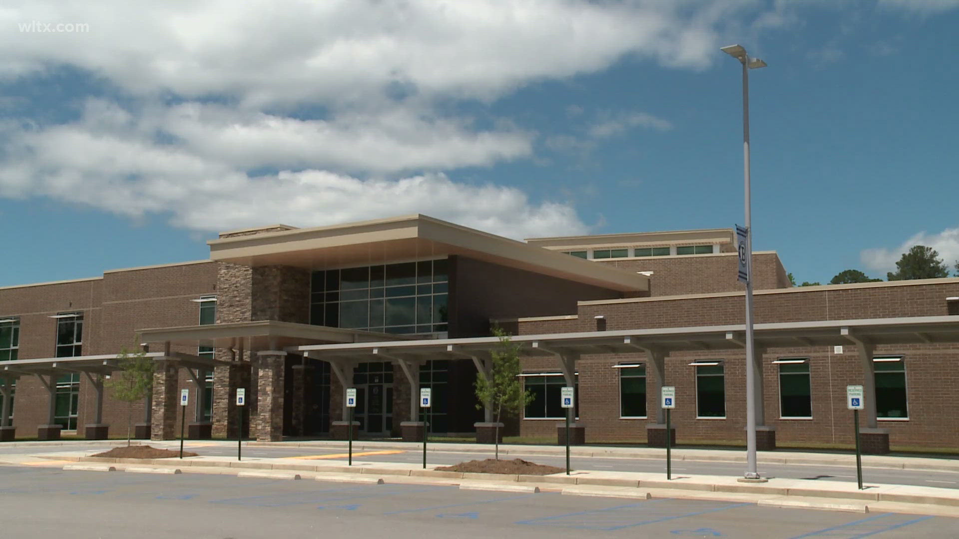 'Very concerned': Lexington parent reacts to man accused of posing as ...
