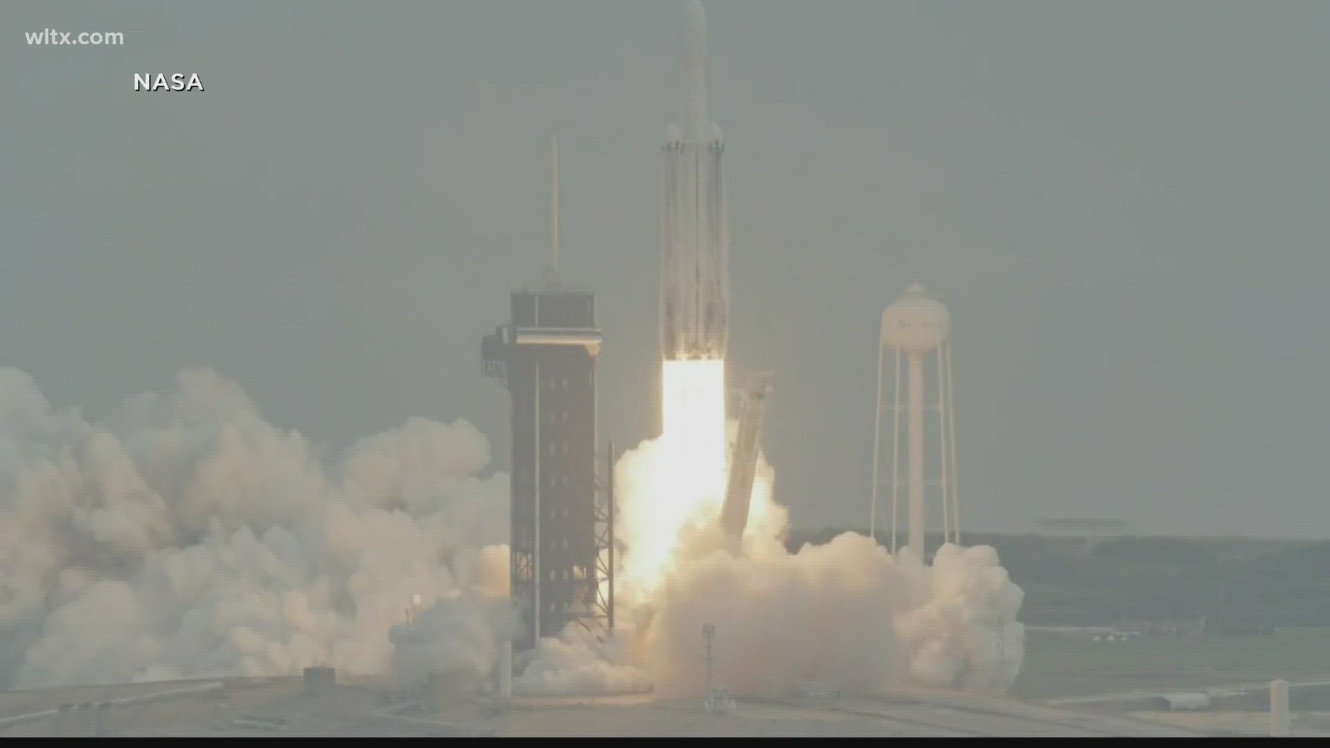 NASA tool bag visible from space near ISS | wltx.com