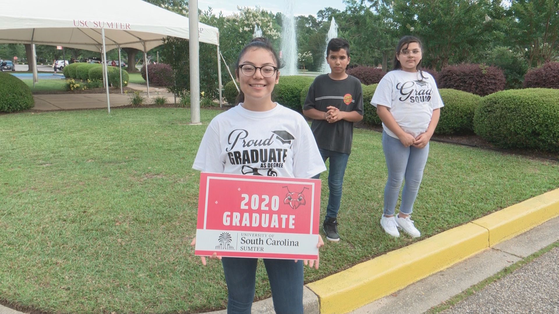 USC Sumter hosts drive-thru graduation | wltx.com