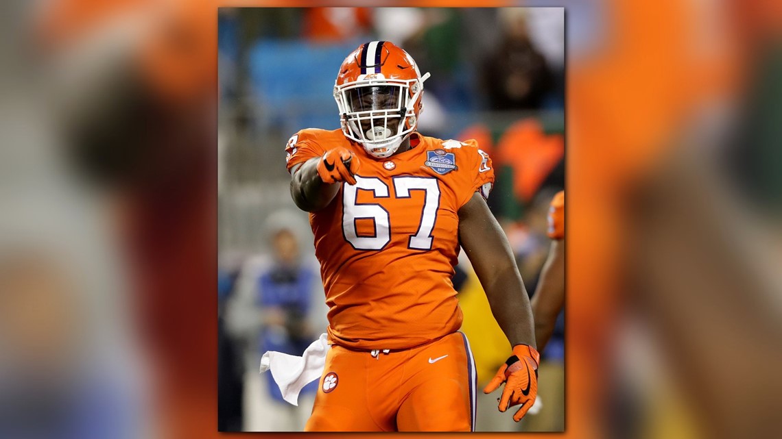 Orangeburg's Albert Huggins Signs With Houston | wltx.com