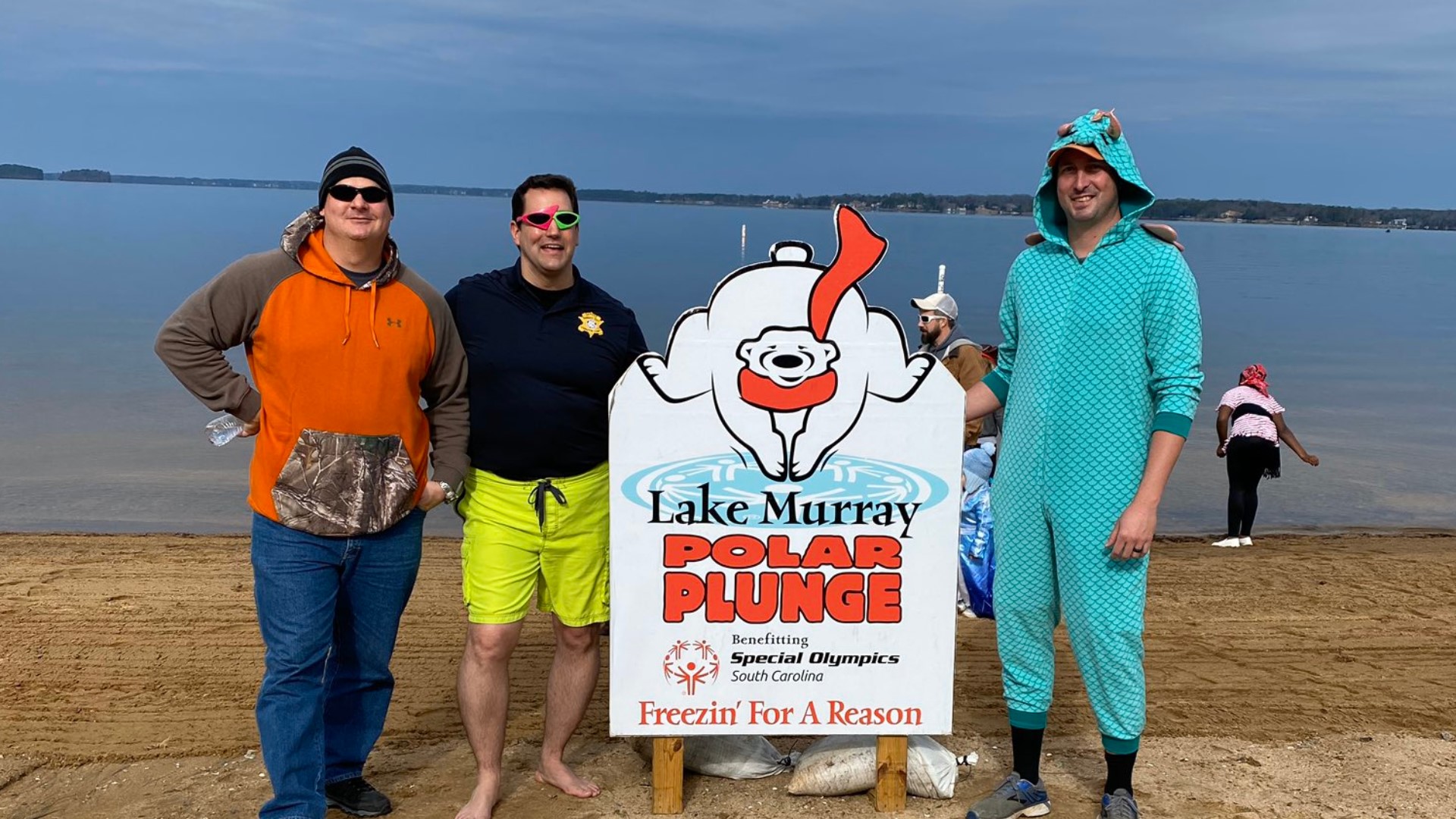Thousands raised for Special Olympics in annual 'Polar Plunge ...