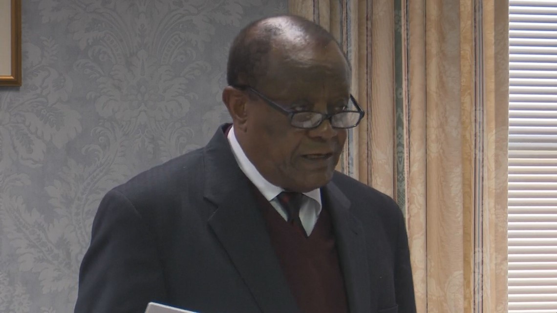 Columbia Housing Authority Director Gilbert Walker announces retirement ...