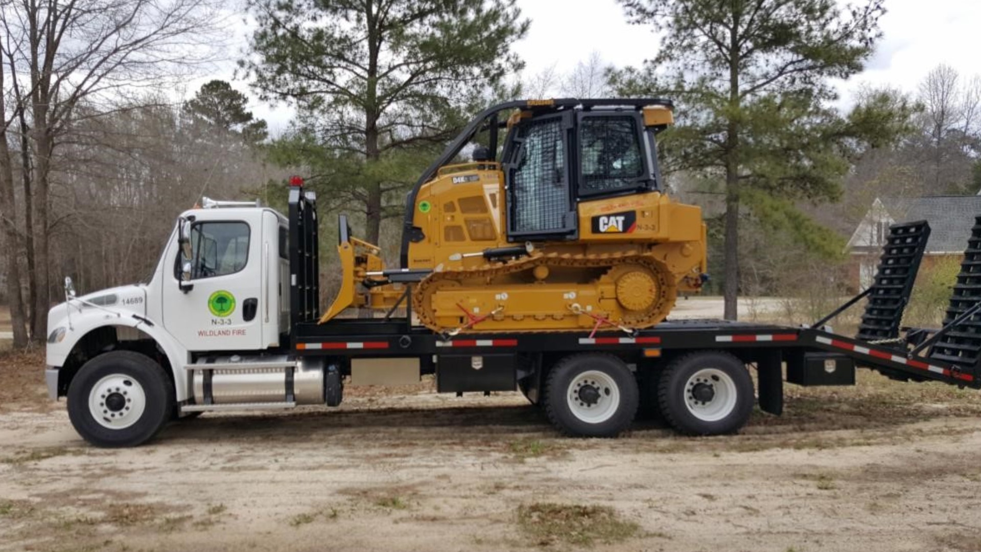 SC Forestry Commission looking for stolen firefighting bulldozer ...