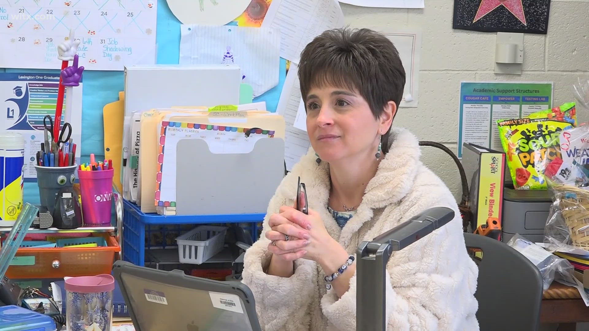 Pleasant Hill Middle School's Alison Isiminger is News19's Teacher of ...