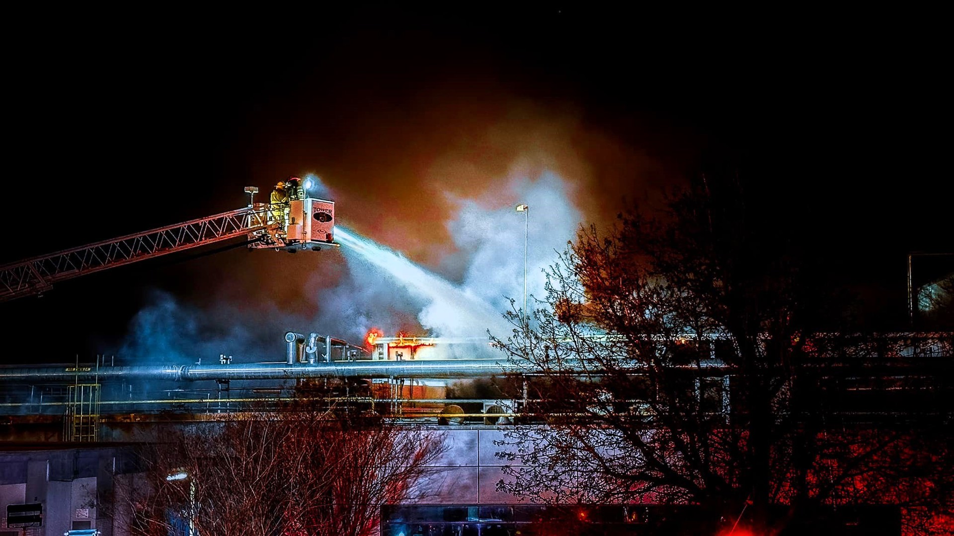Amick Farms fire causes extensive damage at processing facility | wltx.com