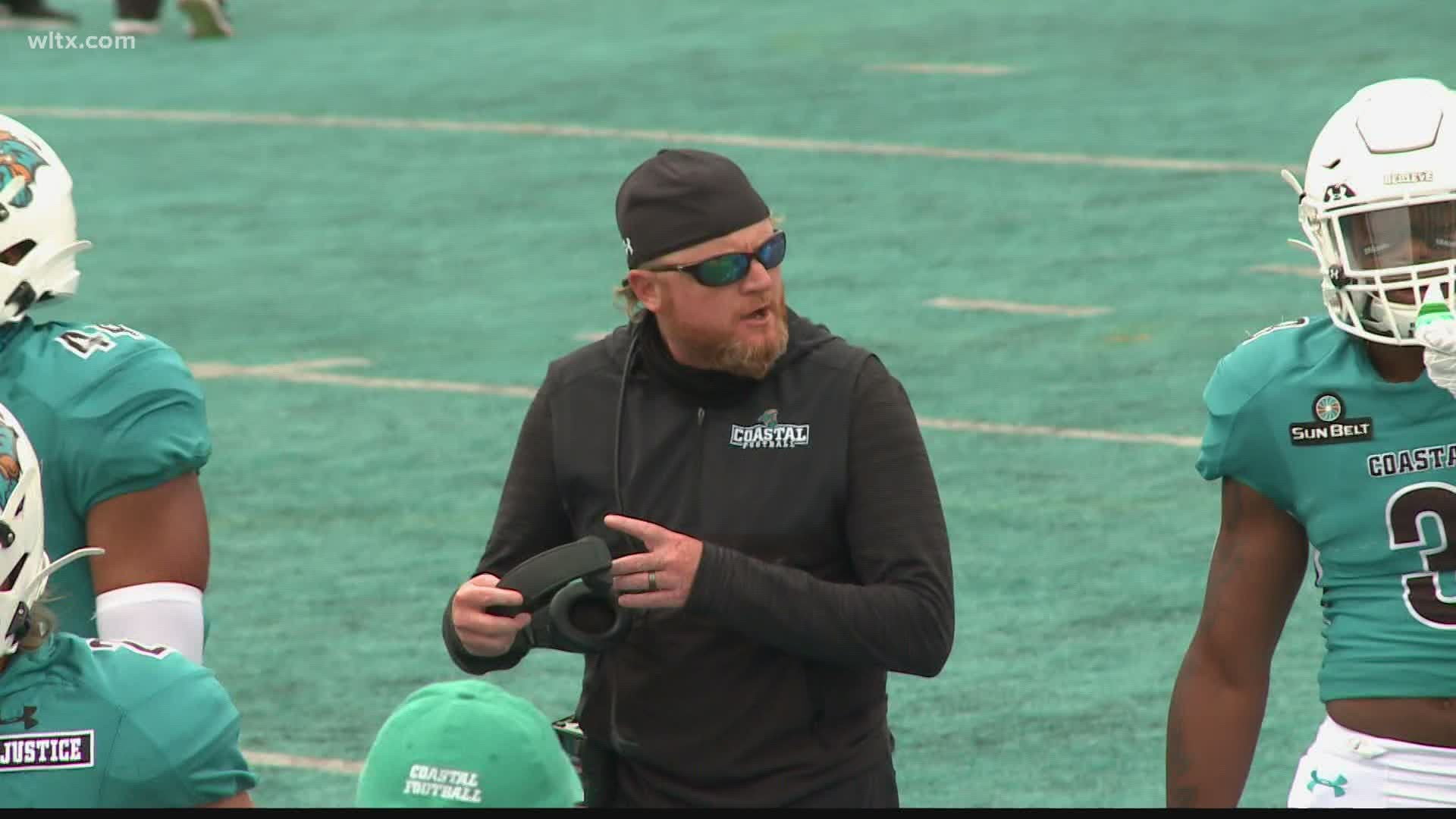 Coastal Carolina assistant named Broyles award semifinalist | wltx.com
