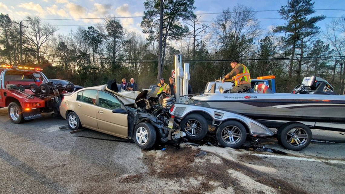 Early morning accident causes traffic backup in Lexington | wltx.com