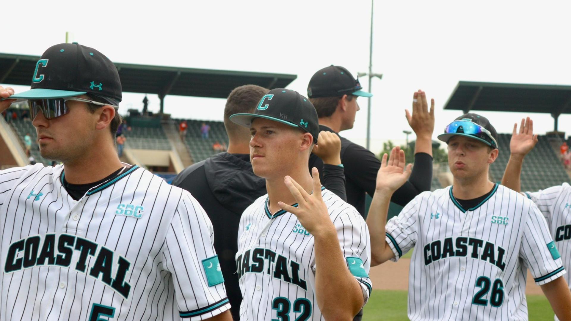 Coastal Carolina survives and advances to the regional final with a 6-5 ...